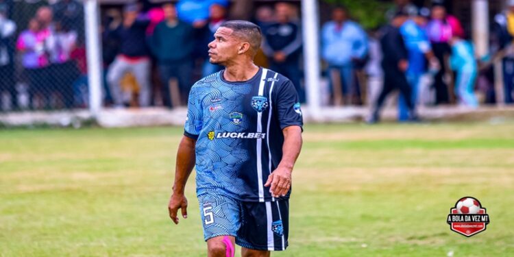 Amigos do Bozo leva a melhor sobre o UDC 24/Peixaria do Bola - A BOLA DA VEZ